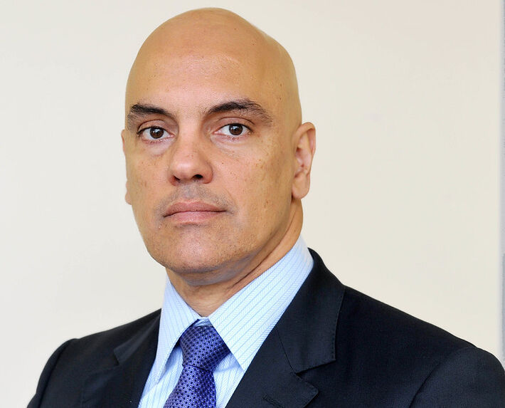 "Destemido, corajoso e resoluto", Alexandre de Moraes é eleito ...