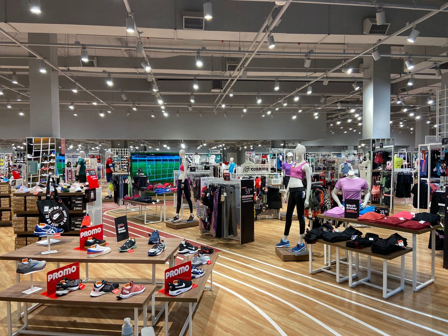 Etiqueta Amarela: em uma semana, Shopping da Capital torra tudo com 70% ... Etiqueta Amarela: em uma semana, Shopping da Capital torra tudo com 70% ...