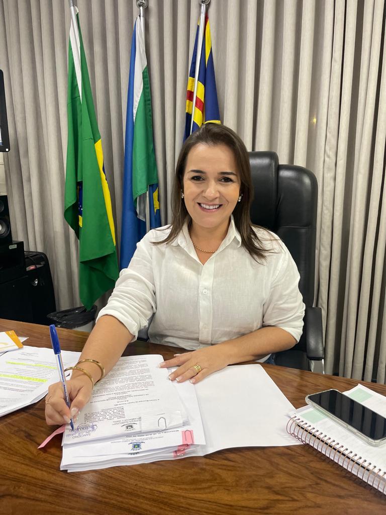 No Dia do Trabalhador, Adriane Lopes fala sobre a importância de ...