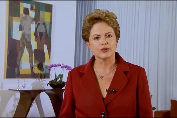 Dilma destaca valorização do salário mínimo em mensagem no Dia do ...