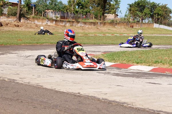 3º etapa da Fórmula kart leva novos lideres ao pódio - MS Notícias