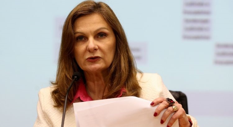 Rombo fiscal acumulado em 12 meses até agosto chega a R$ 172,8 bilhões ...